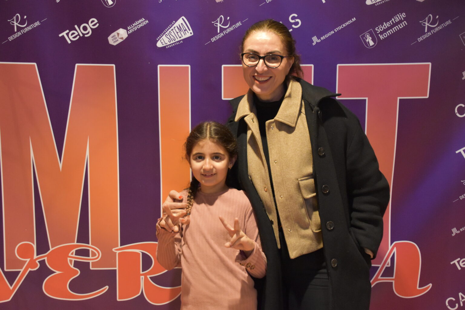 BILDEXTRA: Succépremiär för "Mitt Verona" – Telgenytt